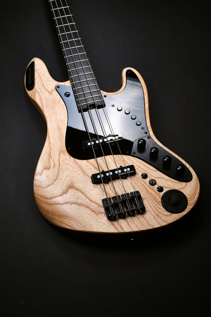 MIDI Pro Bass – Rob OReilly | MIDI Pro Guitars